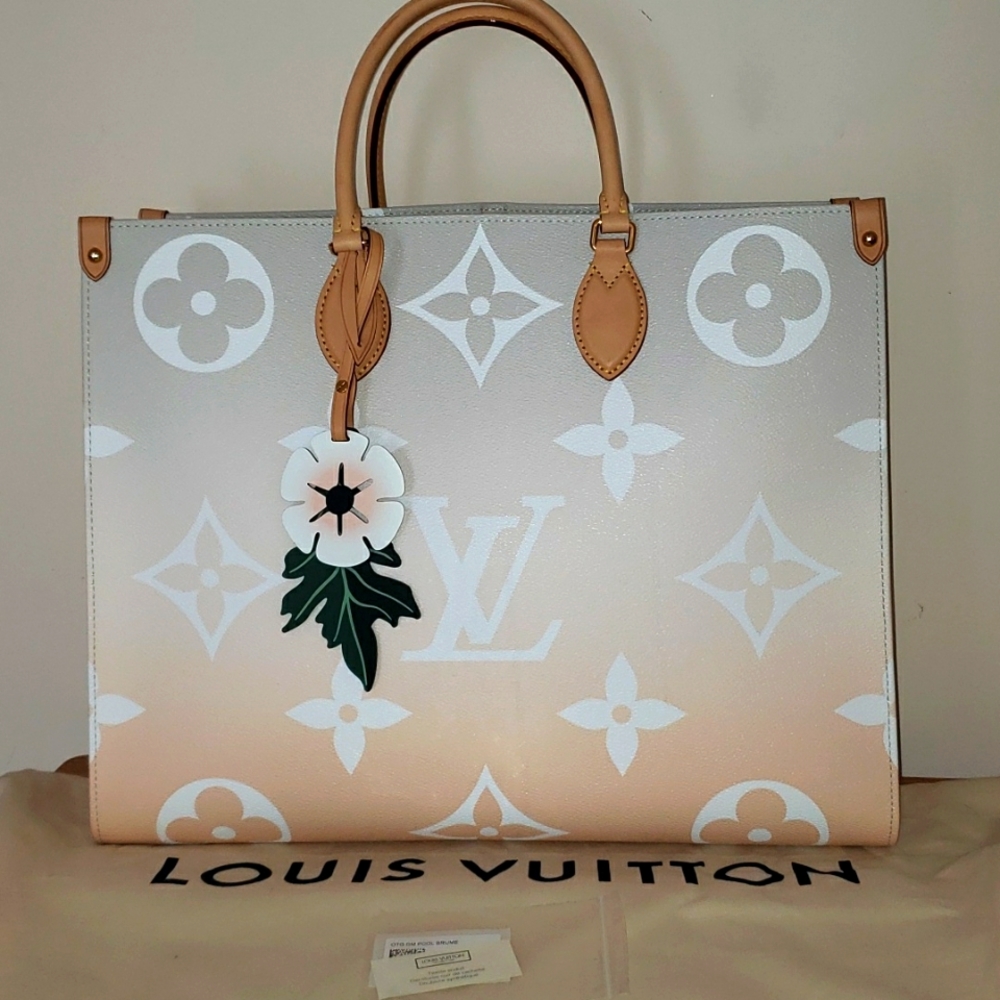 Louis Vuitton Onthego Gm Brume Canvas Giant Flower Mo… - Gem
